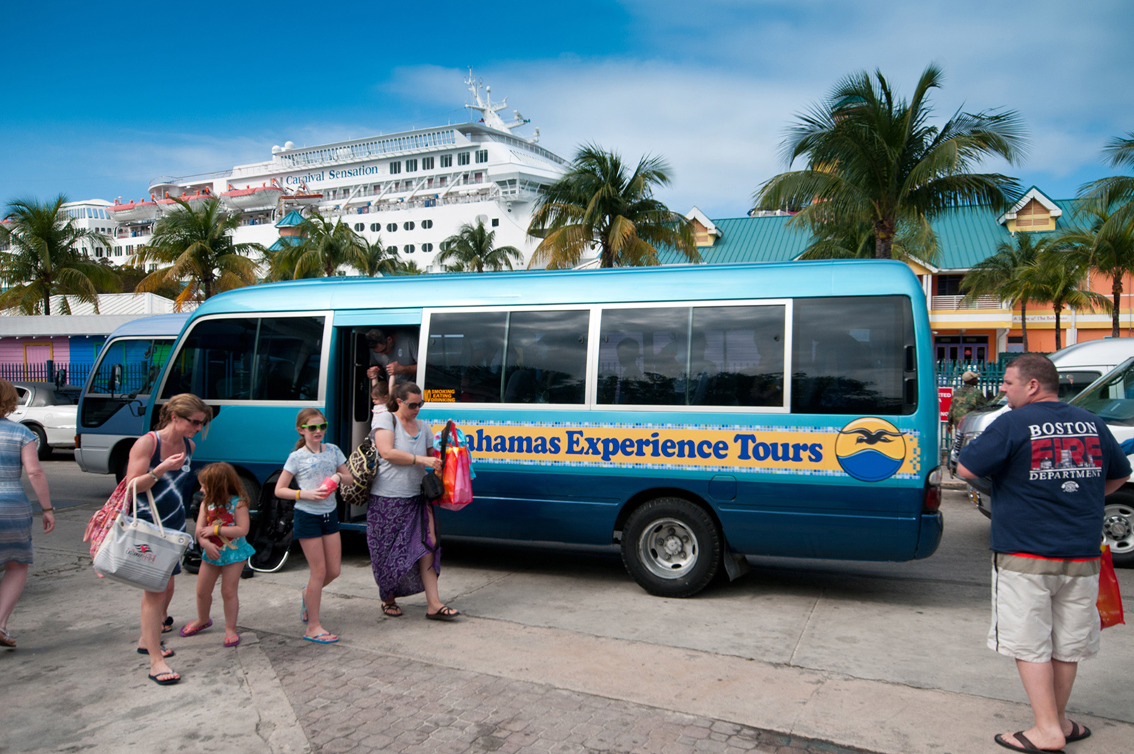 Luxury Transfers – BET Bahamas